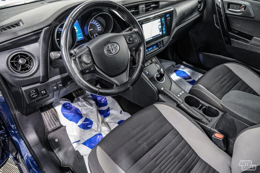 Toyota Auris 2018 in Kaunas, with an engine capacity of 1.80 L and mileage of 238 thousand km for 10490 €, photo 6 on AUTOMOTO.COM.LV