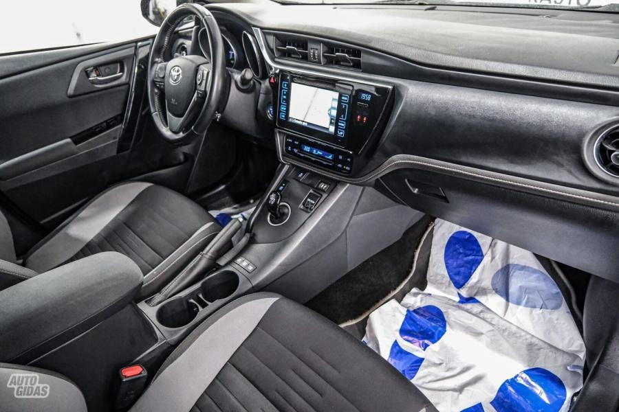 Toyota Auris 2018 in Kaunas, with an engine capacity of 1.80 L and mileage of 238 thousand km for 10490 €, photo 12 on AUTOMOTO.COM.LV