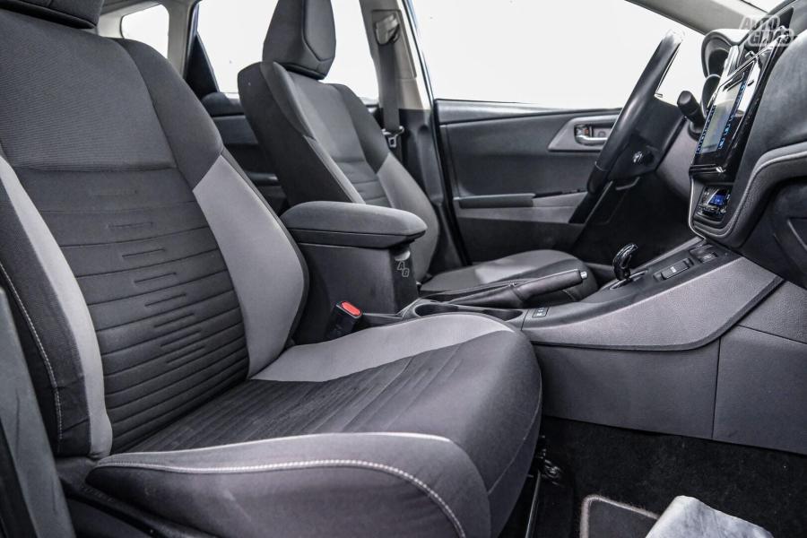 Toyota Auris 2018 in Kaunas, with an engine capacity of 1.80 L and mileage of 238 thousand km for 10490 €, photo 13 on AUTOMOTO.COM.LV