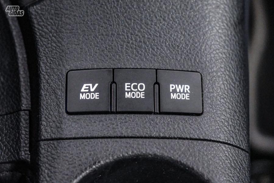 Toyota Auris 2018 in Kaunas, with an engine capacity of 1.80 L and mileage of 238 thousand km for 10490 €, photo 23 on AUTOMOTO.COM.LV