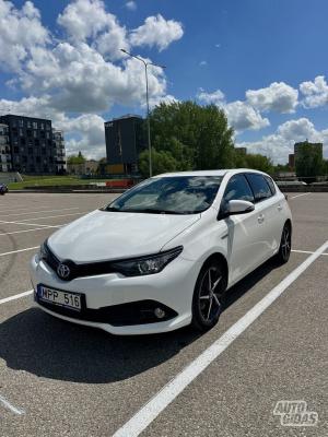 Toyota Auris 2018 Šauļi, ar dzinēja tilpumu 1.80 L un nobraukumu 111 tūkst. km par 12700 €, foto  vietnē AUTOMOTO.COM.LV