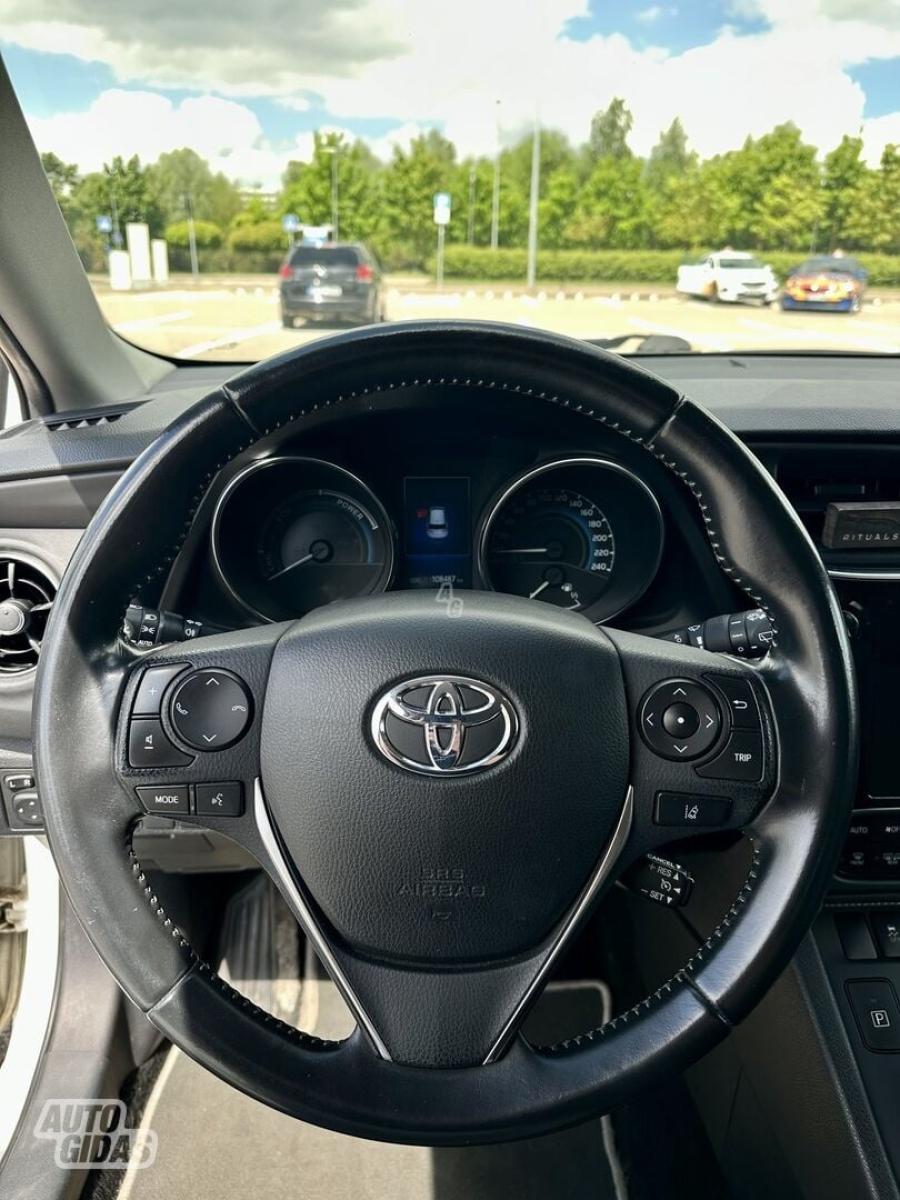 Toyota Auris 2018 Šauļi, ar dzinēja tilpumu 1.80 L un nobraukumu 111 tūkst. km par 12700 €, foto 14 vietnē AUTOMOTO.COM.LV