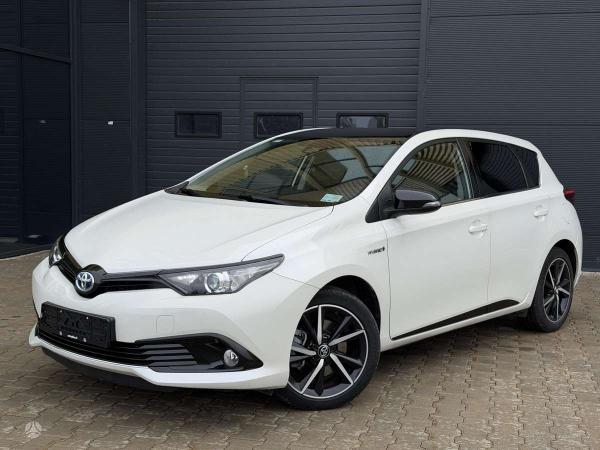Toyota Auris 2018 Viļņa, ar dzinēja tilpumu 1.80 L un nobraukumu 150 tūkst. km par 13777 €, foto 1 vietnē AUTOMOTO.COM.LV
