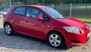 Red Toyota Auris 2007 in Riga, with an engine capacity of 1.60 L and mileage of 156 thousand km for 1950 €, photo 5 on AUTOMOTO.COM.LV