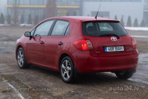 Red Toyota Auris 2007 in Tallinn, with an engine capacity of 1.60 L and mileage of 234 thousand km for 2600 €, photo 4 on AUTOMOTO.COM.LV