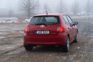 Red Toyota Auris 2007 in Tallinn, with an engine capacity of 1.60 L and mileage of 234 thousand km for 2600 €, photo 5 on AUTOMOTO.COM.LV