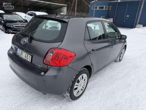 Red Toyota Auris 2007 in Vilnius, with an engine capacity of 0.00 L and mileage of 375 thousand km for 950 €, photo 5 on AUTOMOTO.COM.LV