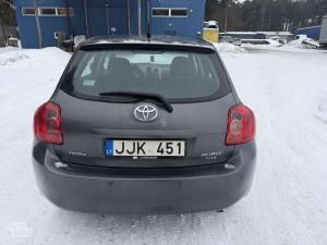 Red Toyota Auris 2007 in Vilnius, with an engine capacity of 0.00 L and mileage of 375 thousand km for 950 €, photo 6 on AUTOMOTO.COM.LV