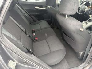 Red Toyota Auris 2007 in Vilnius, with an engine capacity of 0.00 L and mileage of 375 thousand km for 950 €, photo 8 on AUTOMOTO.COM.LV