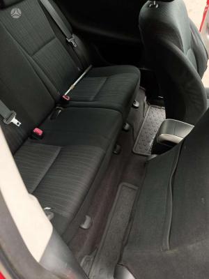 Sarkans Toyota Auris 2007 Kauņa, ar dzinēja tilpumu 1.60 L un nobraukumu 180 tūkst. km par 3950 €, foto 11 vietnē AUTOMOTO.COM.LV