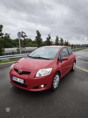Sarkans Toyota Auris 2007 Kauņa, ar dzinēja tilpumu 1.60 L un nobraukumu 180 tūkst. km par 3950 €, foto 15 vietnē AUTOMOTO.COM.LV