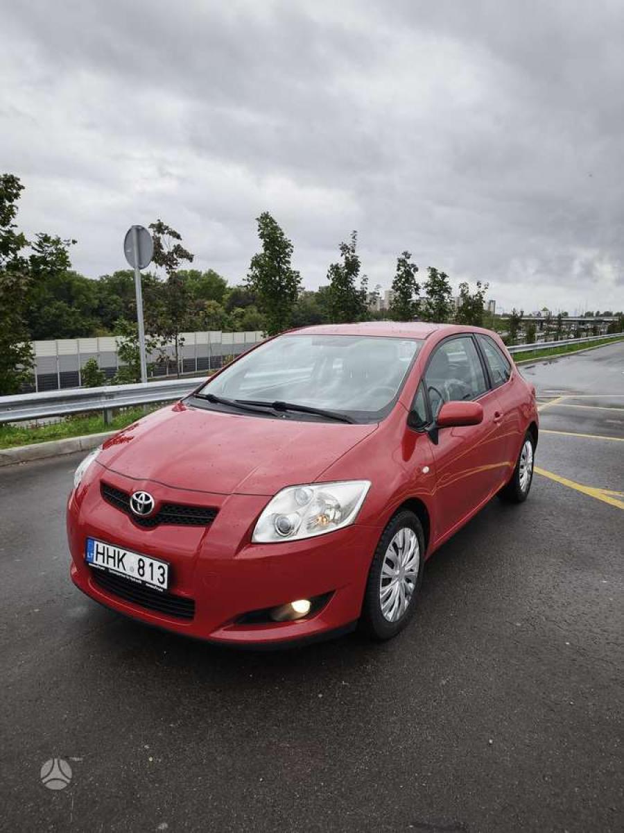 Sarkans Toyota Auris 2007 Kauņa, ar dzinēja tilpumu 1.60 L un nobraukumu 180 tūkst. km par 3950 €, foto 15 vietnē AUTOMOTO.COM.LV