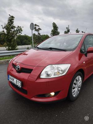 Sarkans Toyota Auris 2007 Kauņa, ar dzinēja tilpumu 1.60 L un nobraukumu 180 tūkst. km par 3950 €, foto 16 vietnē AUTOMOTO.COM.LV