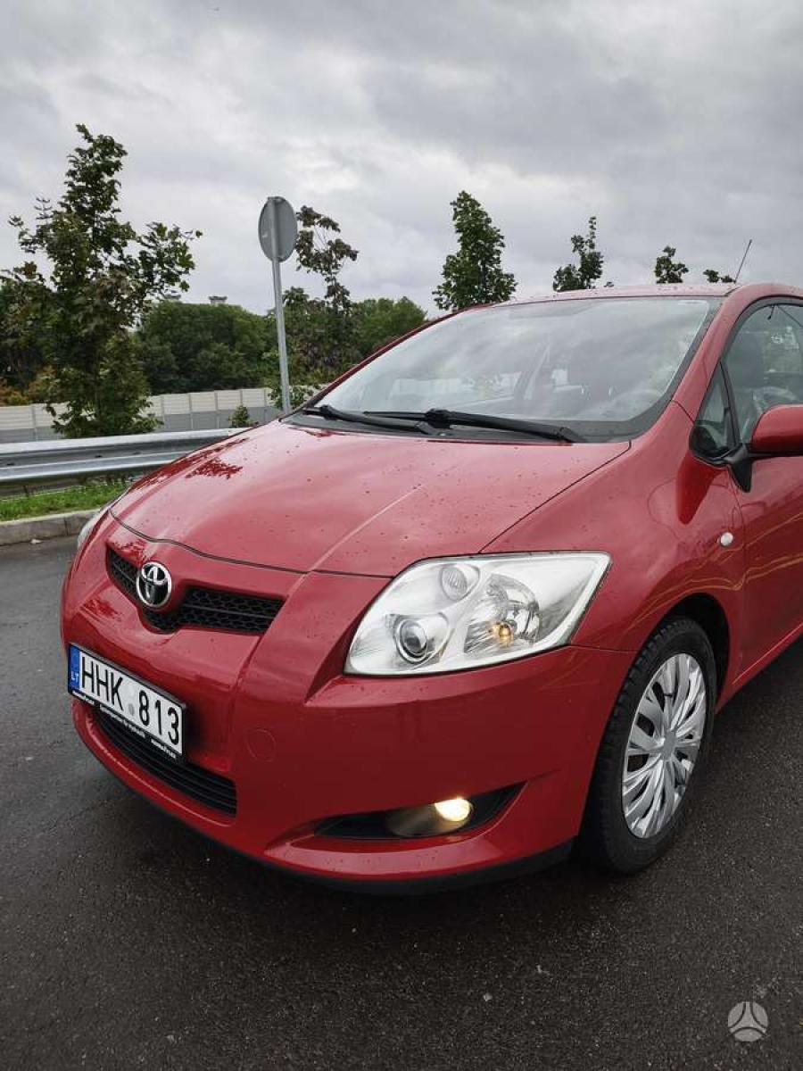 Sarkans Toyota Auris 2007 Kauņa, ar dzinēja tilpumu 1.60 L un nobraukumu 180 tūkst. km par 3950 €, foto 16 vietnē AUTOMOTO.COM.LV