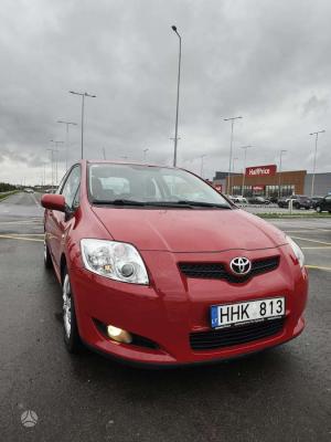 Sarkans Toyota Auris 2007 Kauņa, ar dzinēja tilpumu 1.60 L un nobraukumu 180 tūkst. km par 3950 €, foto 20 vietnē AUTOMOTO.COM.LV