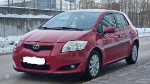 Red Toyota Auris 2008 in Vilnius, with an engine capacity of 1.60 L and mileage of 229 thousand km for 3650 €, photo 2 on AUTOMOTO.COM.LV