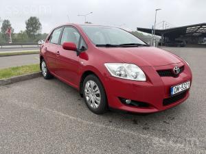 Sarkans Toyota Auris 2008 Rīga, ar dzinēja tilpumu 1.60 L un nobraukumu 193 tūkst. km par 2600 €, foto 3 vietnē AUTOMOTO.COM.LV