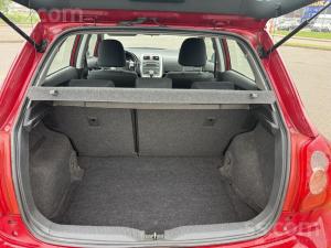 Sarkans Toyota Auris 2008 Rīga, ar dzinēja tilpumu 1.60 L un nobraukumu 193 tūkst. km par 2600 €, foto 7 vietnē AUTOMOTO.COM.LV