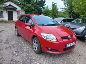Red Toyota Auris 2008 in Kaunas, with an engine capacity of 1.40 L and mileage of 316 thousand km for 999 €, photo  on AUTOMOTO.COM.LV