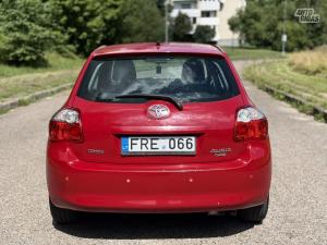 Sarkans Toyota Auris 2008 Viļņa, ar dzinēja tilpumu 2.20 L un nobraukumu 241 tūkst. km par 1200 €, foto 6 vietnē AUTOMOTO.COM.LV