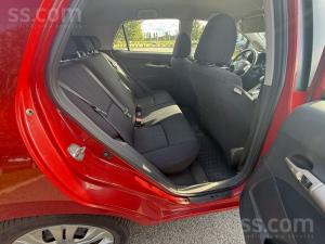 Sarkans Toyota Auris 2008 Rīga, ar dzinēja tilpumu 1.60 L un nobraukumu 195 tūkst. km par 2600 €, foto 14 vietnē AUTOMOTO.COM.LV