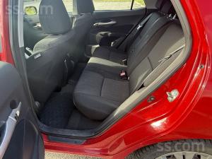 Sarkans Toyota Auris 2008 Rīga, ar dzinēja tilpumu 1.60 L un nobraukumu 195 tūkst. km par 2600 €, foto 16 vietnē AUTOMOTO.COM.LV
