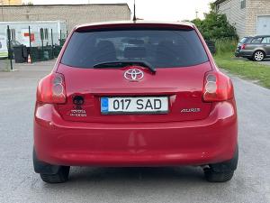 Sarkans Toyota Auris 2009 Narva, ar dzinēja tilpumu 1.60 L un nobraukumu 1890 tūkst. km par 1499 €, foto 9 vietnē AUTOMOTO.COM.LV