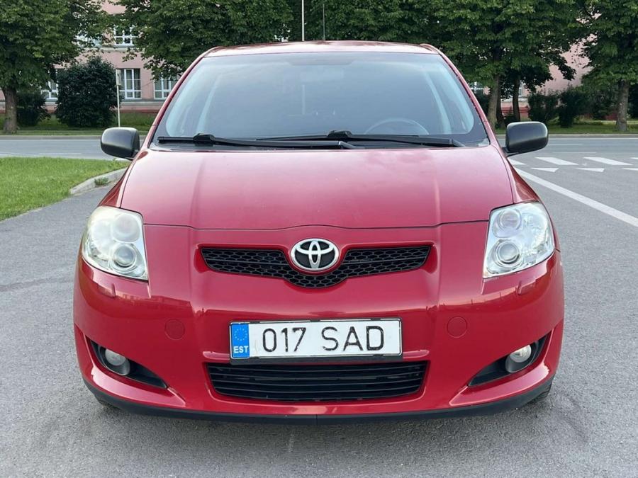Sarkans Toyota Auris 2009 Narva, ar dzinēja tilpumu 1.60 L un nobraukumu 1890 tūkst. km par 1499 €, foto 15 vietnē AUTOMOTO.COM.LV