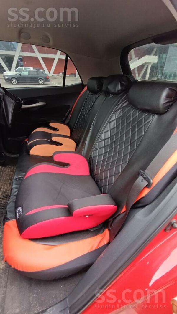 Sarkans Toyota Auris 2009 Rēzekne, ar dzinēja tilpumu 2.00 L un nobraukumu 255 tūkst. km par 3000 €, foto 7 vietnē AUTOMOTO.COM.LV