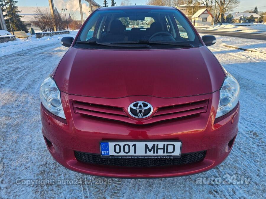 Sarkans Toyota Auris 2010 Paide, ar dzinēja tilpumu 1.30 L un nobraukumu 107 tūkst. km par 5750 €, foto 2 vietnē AUTOMOTO.COM.LV