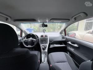 Sarkans Toyota Auris 2010 Kaišiadorys, ar dzinēja tilpumu 1.60 L un nobraukumu 211 tūkst. km par 3500 €, foto 11 vietnē AUTOMOTO.COM.LV