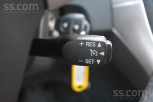Sarkans Toyota Auris 2011 Talsi, ar dzinēja tilpumu 1.60 L un nobraukumu 163 tūkst. km par 3200 €, foto 13 vietnē AUTOMOTO.COM.LV