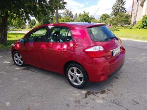 Red Toyota Auris 2012 in Silale, with an engine capacity of 2.00 L and mileage of 250 thousand km for 3500 €, photo 3 on AUTOMOTO.COM.LV