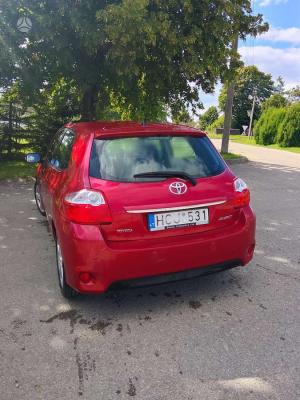 Red Toyota Auris 2012 in Silale, with an engine capacity of 2.00 L and mileage of 250 thousand km for 3500 €, photo 9 on AUTOMOTO.COM.LV