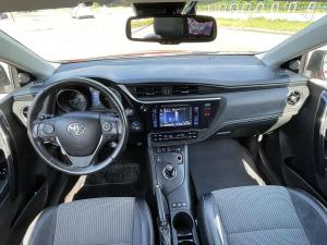 Sarkans Toyota Auris 2016 Viļņa, ar dzinēja tilpumu 1.80 L un nobraukumu 219 tūkst. km par 11500 €, foto 3 vietnē AUTOMOTO.COM.LV