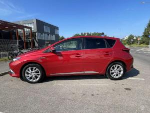 Sarkans Toyota Auris 2016 Viļņa, ar dzinēja tilpumu 1.80 L un nobraukumu 219 tūkst. km par 11500 €, foto 15 vietnē AUTOMOTO.COM.LV