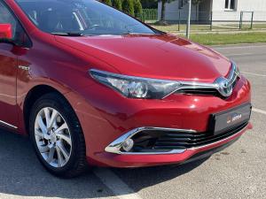 Sarkans Toyota Auris 2016 Viļņa, ar dzinēja tilpumu 1.80 L un nobraukumu 219 tūkst. km par 11500 €, foto 20 vietnē AUTOMOTO.COM.LV