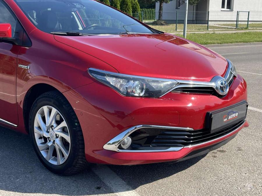 Sarkans Toyota Auris 2016 Viļņa, ar dzinēja tilpumu 1.80 L un nobraukumu 219 tūkst. km par 11500 €, foto 20 vietnē AUTOMOTO.COM.LV