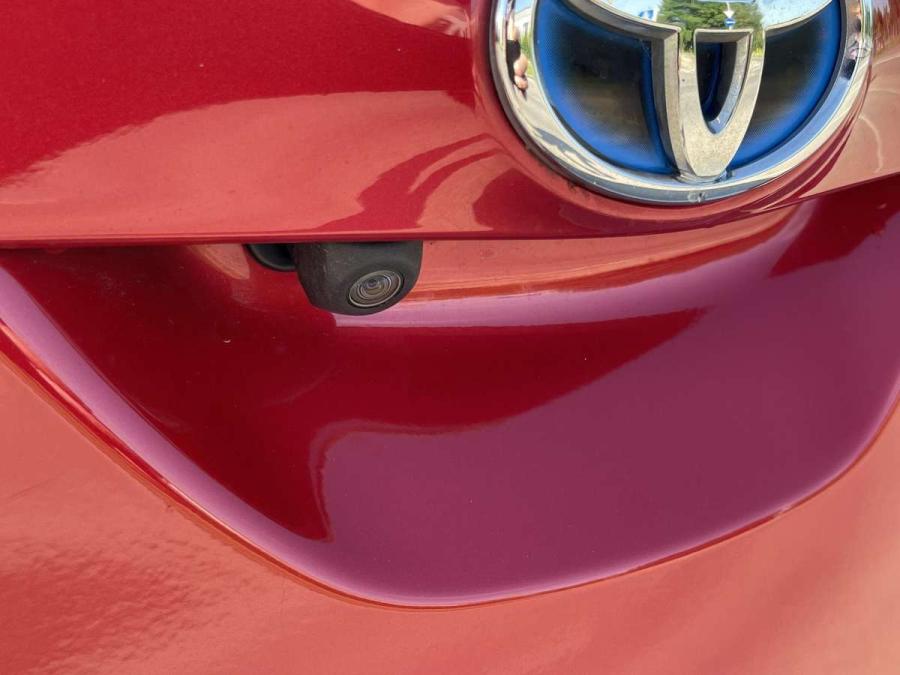 Sarkans Toyota Auris 2016 Viļņa, ar dzinēja tilpumu 1.80 L un nobraukumu 219 tūkst. km par 11500 €, foto 24 vietnē AUTOMOTO.COM.LV