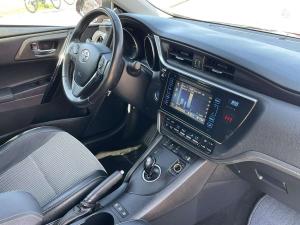 Sarkans Toyota Auris 2016 Viļņa, ar dzinēja tilpumu 1.80 L un nobraukumu 219 tūkst. km par 11500 €, foto 37 vietnē AUTOMOTO.COM.LV