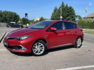 Sarkans Toyota Auris 2016 Viļņa, ar dzinēja tilpumu 1.80 L un nobraukumu 219 tūkst. km par 11200 €, foto 15 vietnē AUTOMOTO.COM.LV