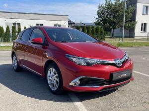 Sarkans Toyota Auris 2016 Viļņa, ar dzinēja tilpumu 1.80 L un nobraukumu 219 tūkst. km par 11200 €, foto 21 vietnē AUTOMOTO.COM.LV