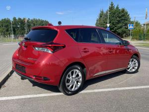 Sarkans Toyota Auris 2016 Viļņa, ar dzinēja tilpumu 1.80 L un nobraukumu 219 tūkst. km par 11200 €, foto 26 vietnē AUTOMOTO.COM.LV