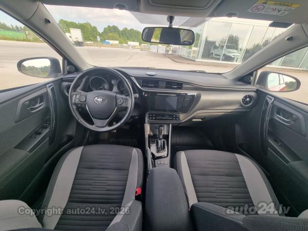Sarkans Toyota Auris 2016 Viljandi, ar dzinēja tilpumu 1.60 L un nobraukumu 109 tūkst. km par 11900 €, foto 7 vietnē AUTOMOTO.COM.LV