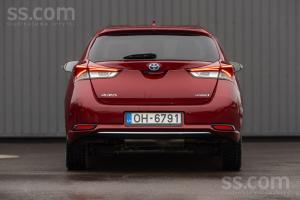 Red Toyota Auris 2017 in Jelgava, with an engine capacity of 1.80 L and mileage of 0 thousand km for 9400 €, photo 6 on AUTOMOTO.COM.LV