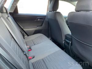 Sarkans Toyota Auris 2017 Rīga, ar dzinēja tilpumu 1.80 L un nobraukumu 151 tūkst. km par 11990 €, foto 8 vietnē AUTOMOTO.COM.LV