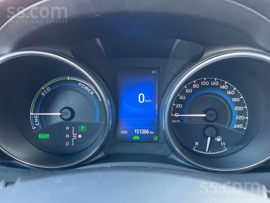 Sarkans Toyota Auris 2017 Rīga, ar dzinēja tilpumu 1.80 L un nobraukumu 151 tūkst. km par 11990 €, foto 14 vietnē AUTOMOTO.COM.LV