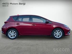 Sarkans Toyota Auris 2017 Rīga, ar dzinēja tilpumu 1.80 L un nobraukumu 151 tūkst. km par 11990 €, foto 21 vietnē AUTOMOTO.COM.LV