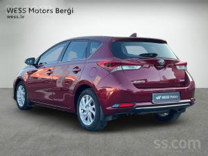 Sarkans Toyota Auris 2017 Rīga, ar dzinēja tilpumu 1.80 L un nobraukumu 151 tūkst. km par 11990 €, foto 23 vietnē AUTOMOTO.COM.LV