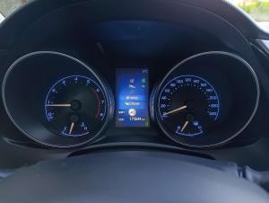 Red Toyota Auris 2017 in Vilnius, with an engine capacity of 1.20 L and mileage of 176 thousand km for 7300 €, photo 27 on AUTOMOTO.COM.LV